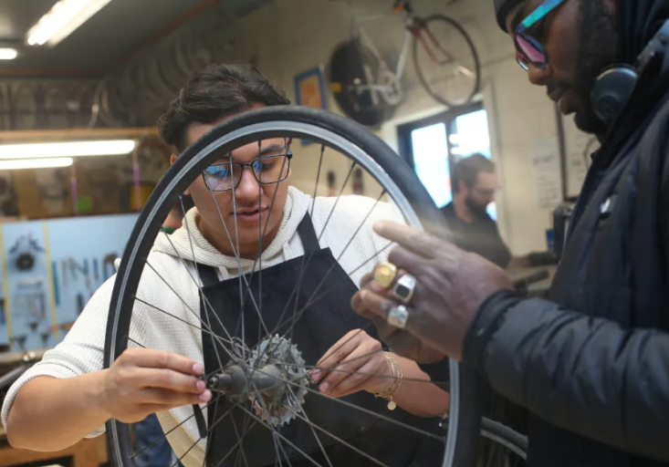 Press - BIKE LIBRARY INC